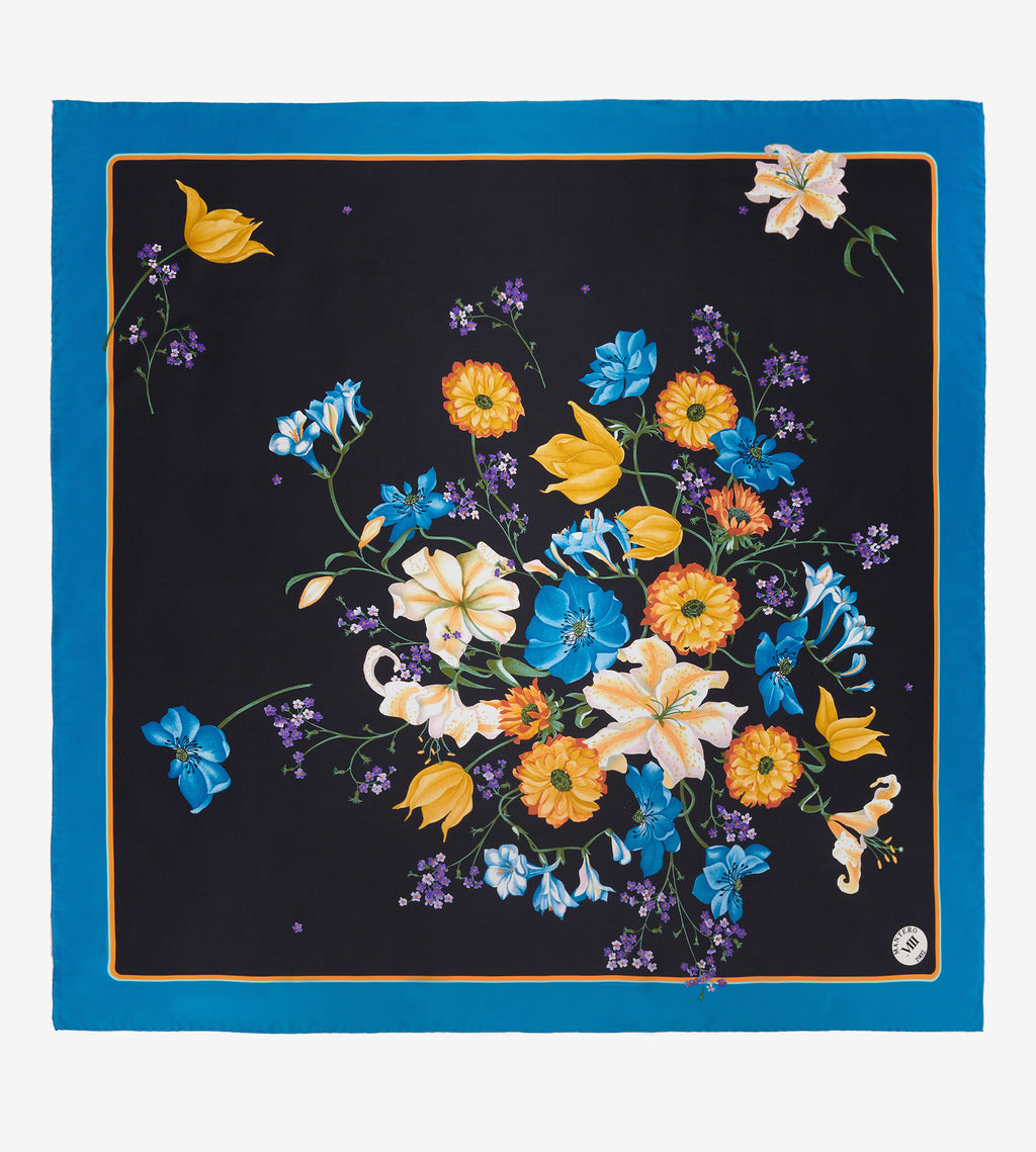 Foulard in seta con motivi iconici | Mantero 1902